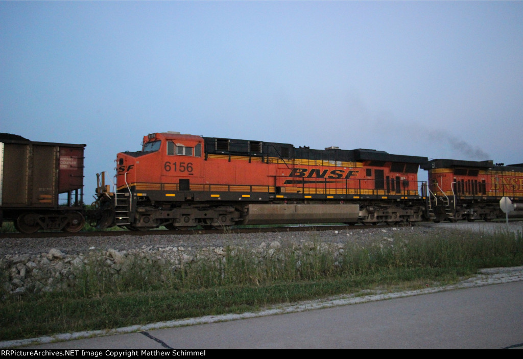 BNSF 6156